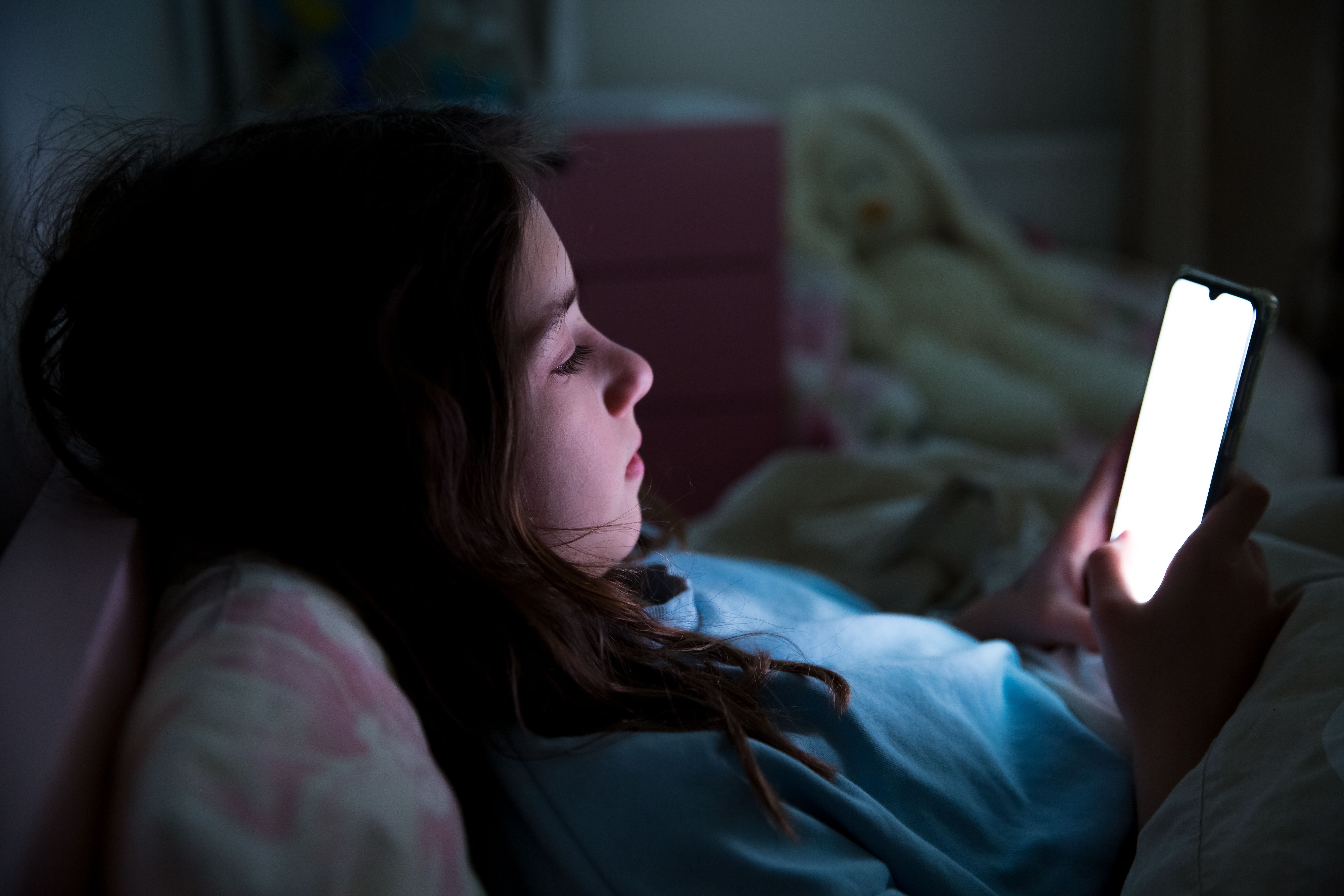 WhatsApp Security Issues: Risks & Dangers Hiding In Your Phone!